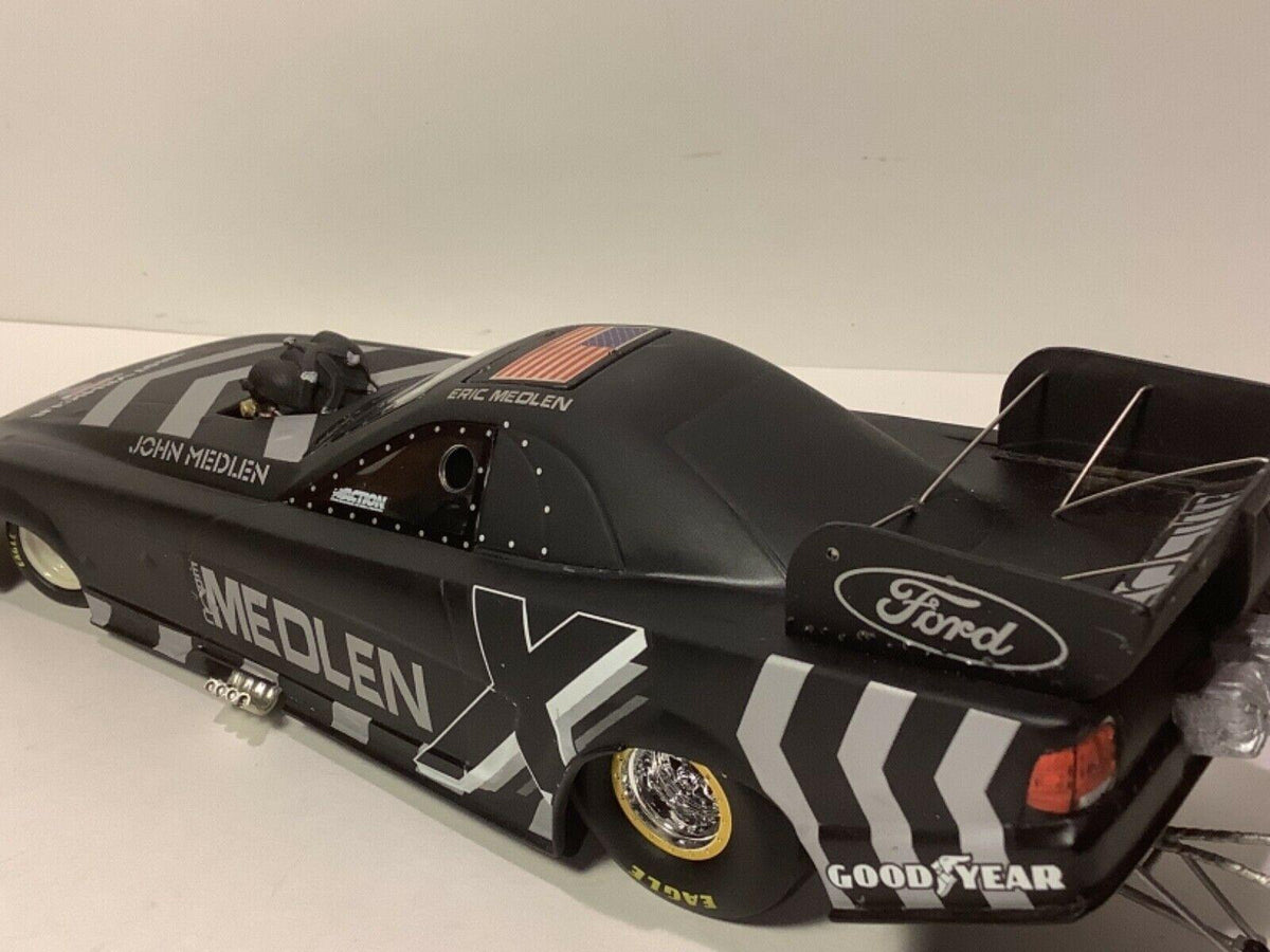 ERIC MEDLEN 2006 CASTROL GTX/2006 TRACK TESTED 1:24 FUNNY CAR NHRA DIE ...